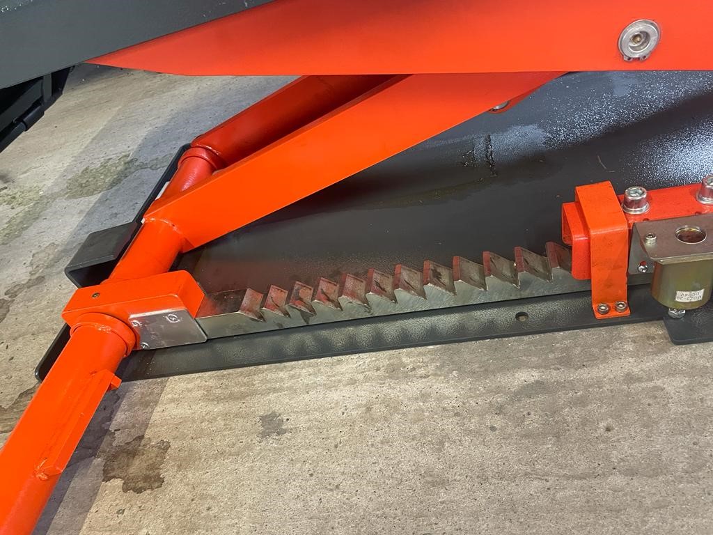 IMPACT MR1005 3.5 TON MID RISE LIFT - Garage Equipment - Impact Garage ...